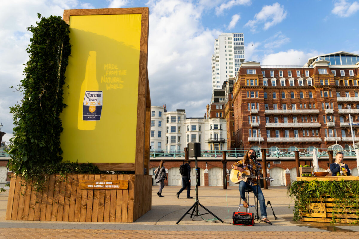 Corona's new 100% natural billboard uses the sun to reveal secret message - Marketing Beat