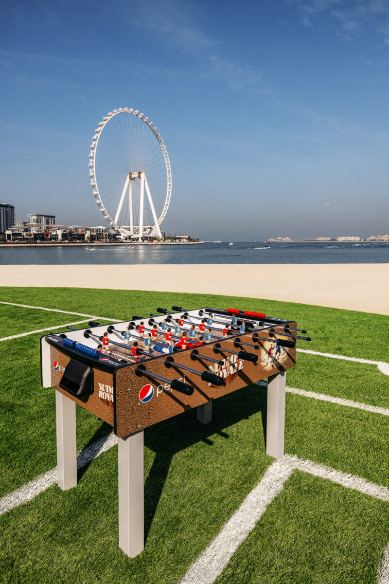 Pepsi and Ronaldinho invite onlookers to play 'Nutmeg Foosball ...