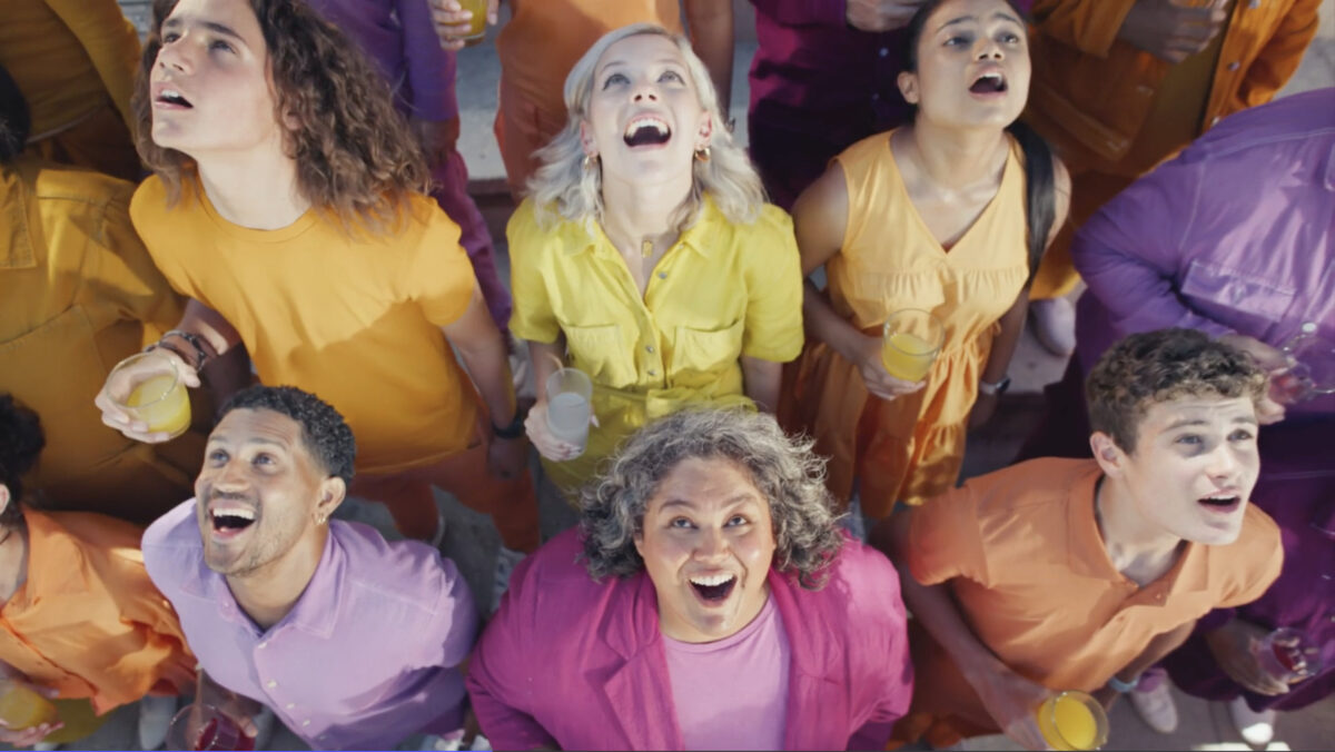 Gargling choir stars in bizarre new Robinsons advert