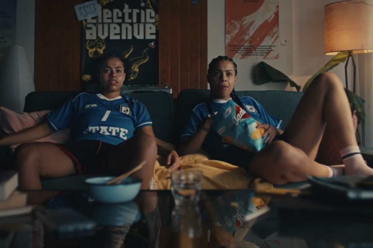 Amazon Prime ad stars aspiring women footballers