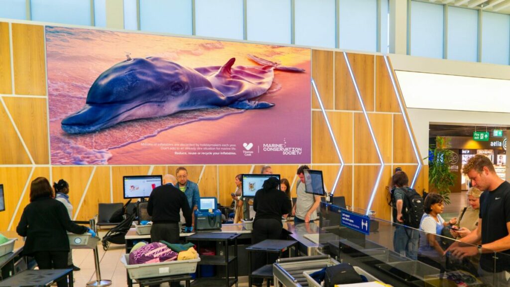 Thomas Cook deflates dolphins to show impact of inflatables